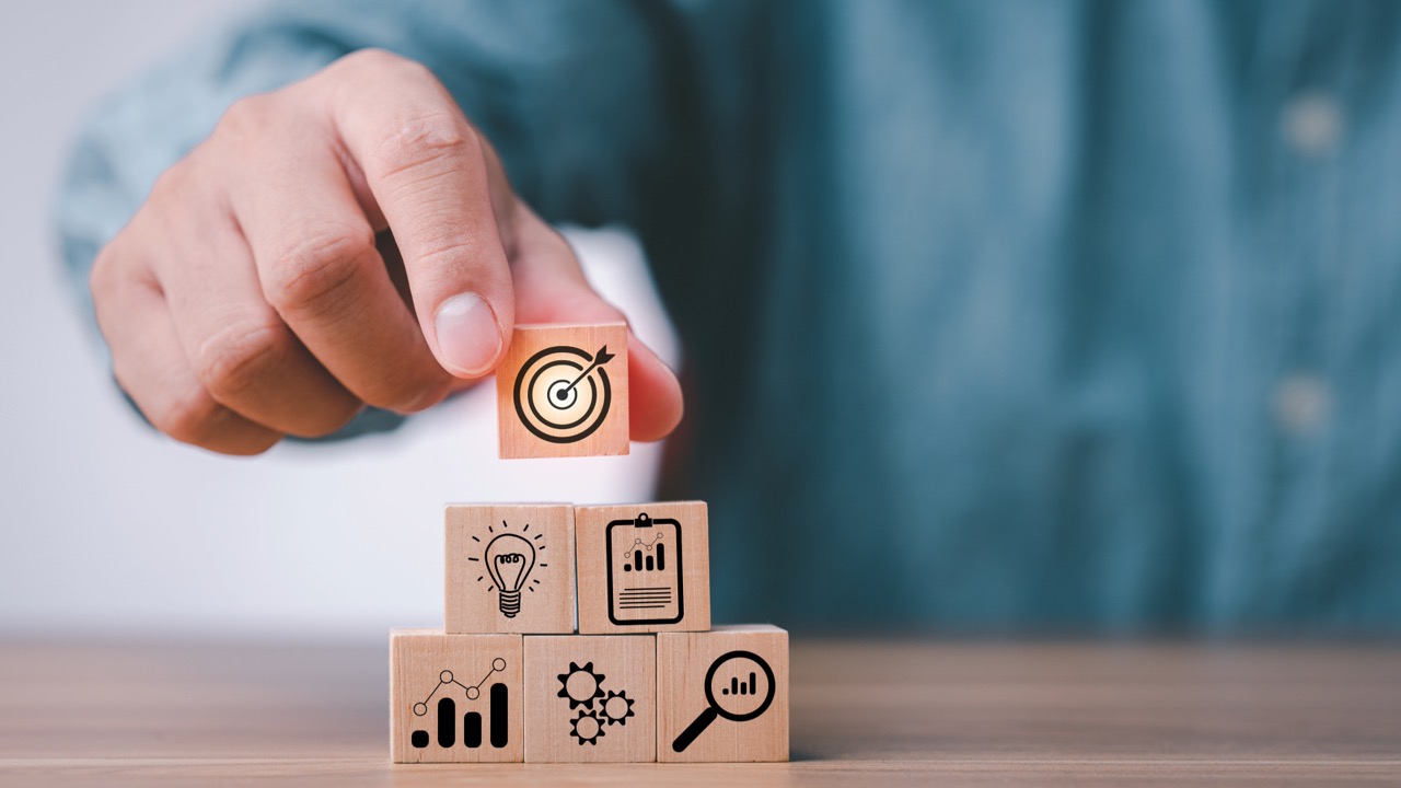 Product Solutions - AlphaTwelve